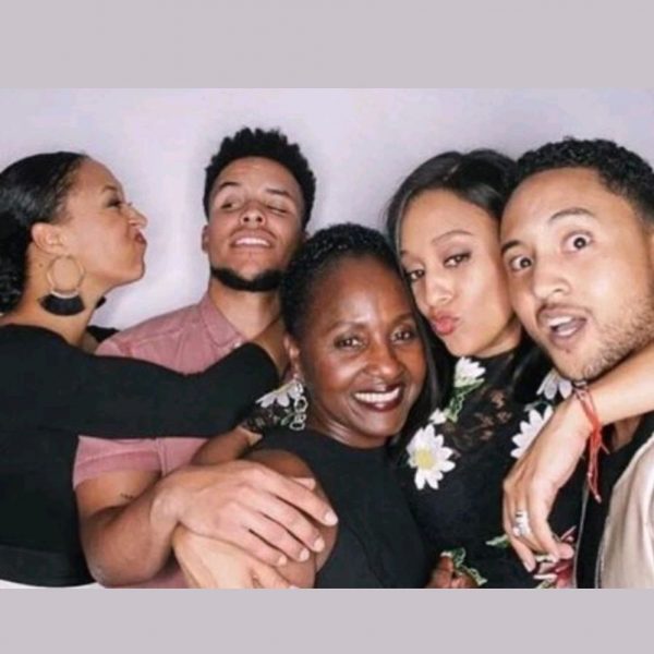 Timothy Mowry: Everything About Tamera Mowry’s Father - Dicy Trends