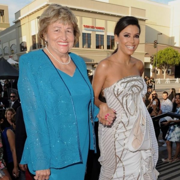 Ella Eva Mireles: Everything About Eva Longoria's Mother - Dicy Trends