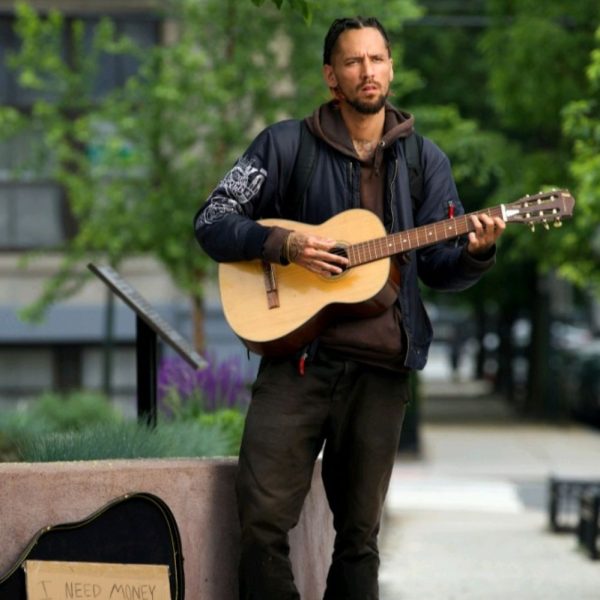 Jonathan Berkery: Who Is Tom Jones' Son? - Dicy Trends