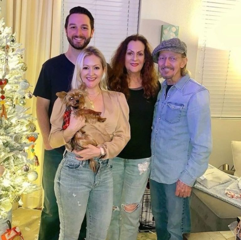 Leeyan Granger: Facts About Ted Neeley's Wife - Dicy Trends