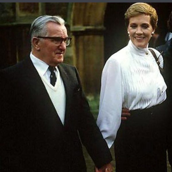 Edward Charles Wells: What happened to Julie Andrews' father? - Dicy Trends