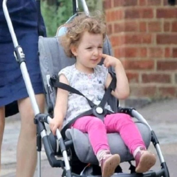 Isla Atkinson: Everything About Rowan Atkinson And Louise Ford's ...