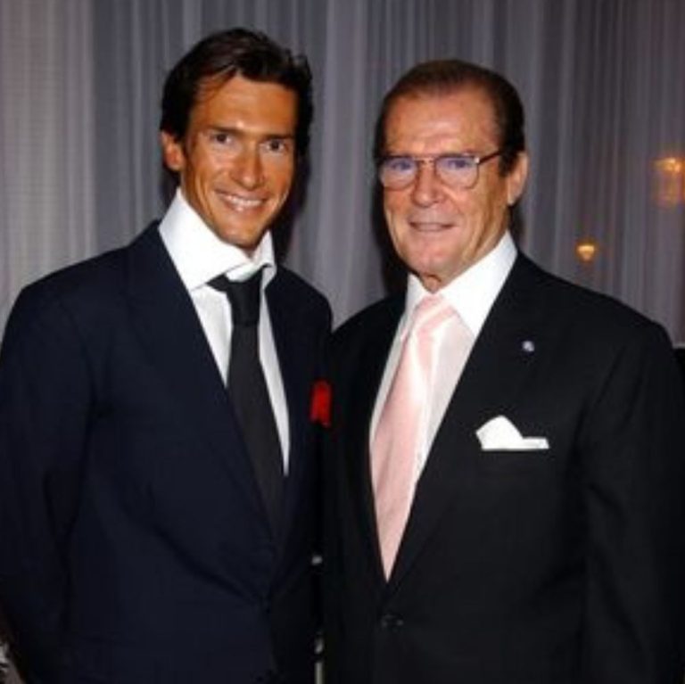 Geoffrey Moore: Everything About Roger Moore's Son - Dicy Trends