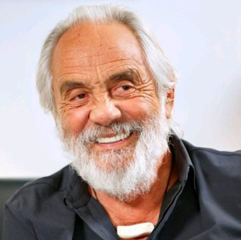 Robbi Chong: Who Is Tommy Chong's Daughter? - Dicy Trends