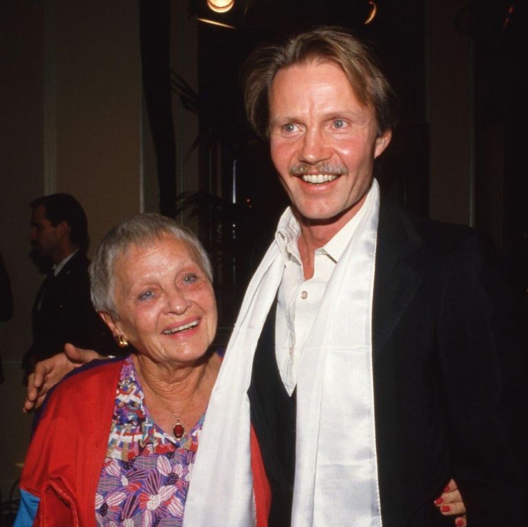 Barbara Voight: Who was Jon Voight's mother? - Dicy Trends