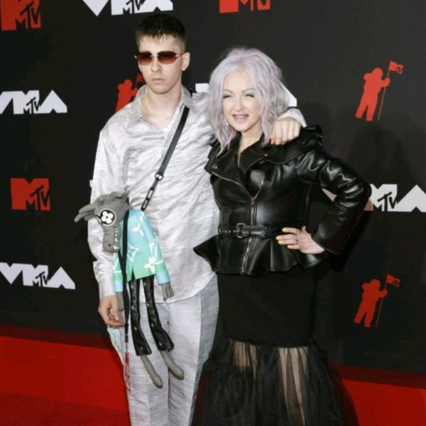 Declyn Wallace Thornton Lauper: Who Is Cyndi Lauper's Son? - Dicy Trends
